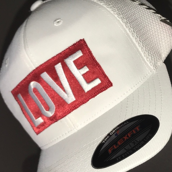 LOVE THE HAT | Accessories | Limited Edition Lxl White Love The Hat Vip ...